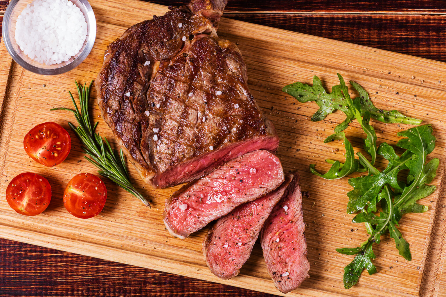 10 Differences Between Ribeye vs Sirloin for Choosing the Best Steak